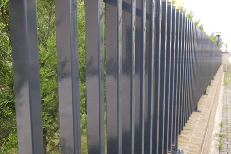 Fence Painting Service London - MJ Kloss Painter and Decorator